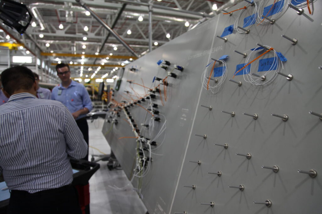 Mixed-Reality | 3d projection mapping hardware | Delta Sigma Company